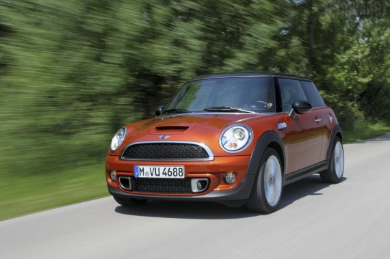 Confessions of an Autoholic: Confession #27: Maxed-out on Minis