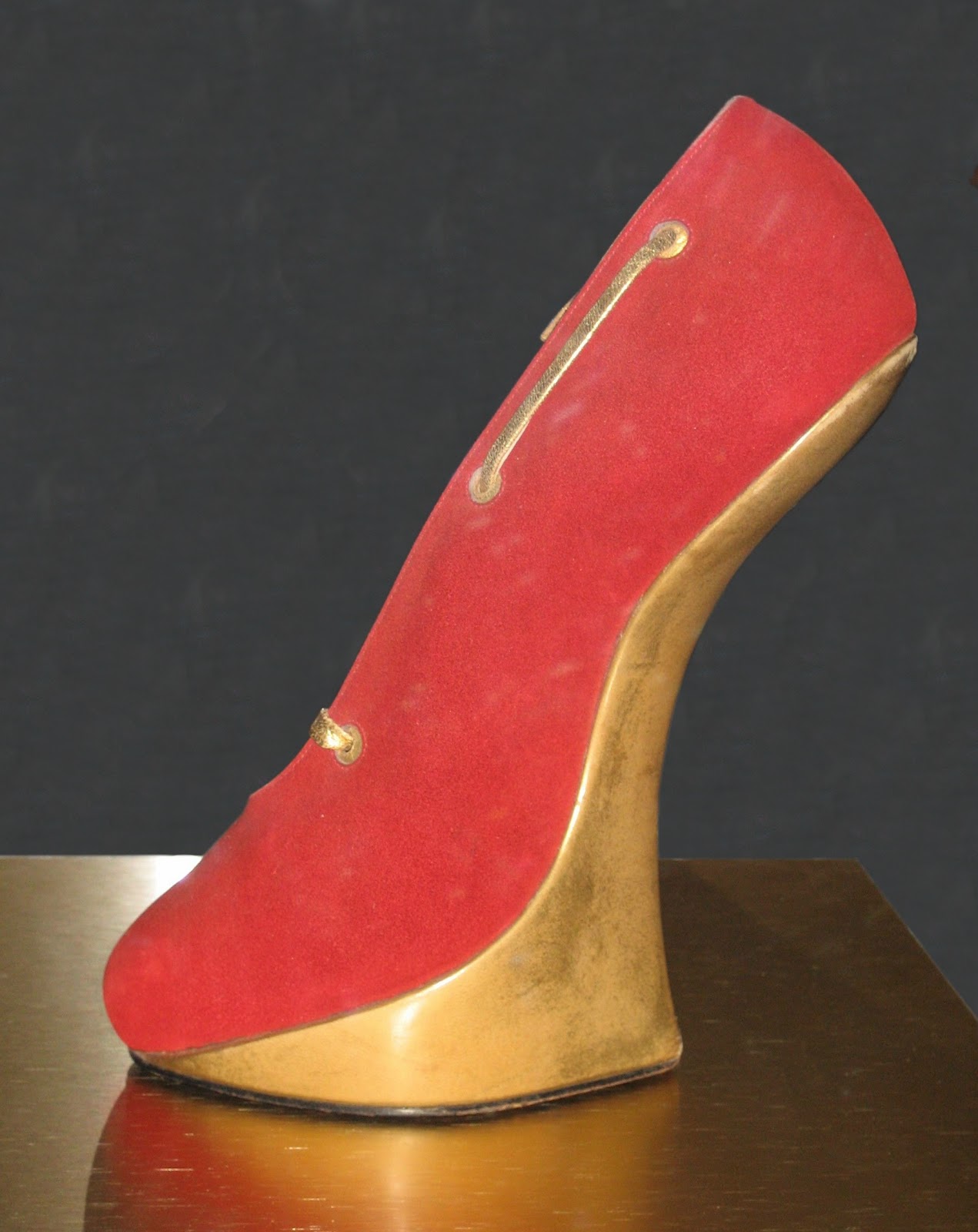 Evolution Revolution: Sole Sister Sunday: André Perugia