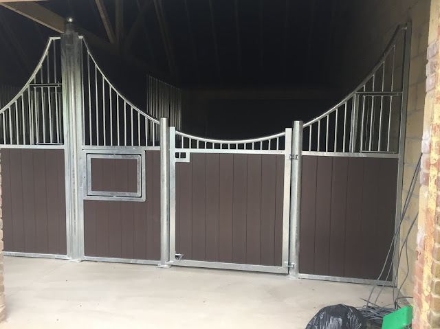 Roosa's Horsey Life: Stable renovation: part 1