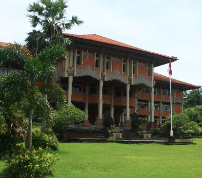 Biaya Kuliah Pascasarjana di Universitas Udayana (Unud) Bali ...