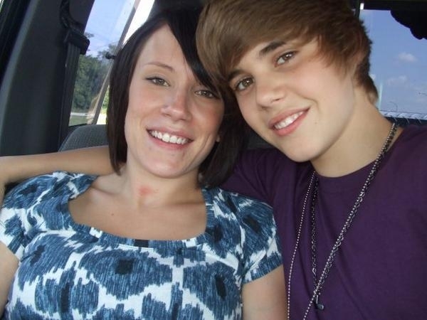 justin bieber family pictures - alessandra delicadeza