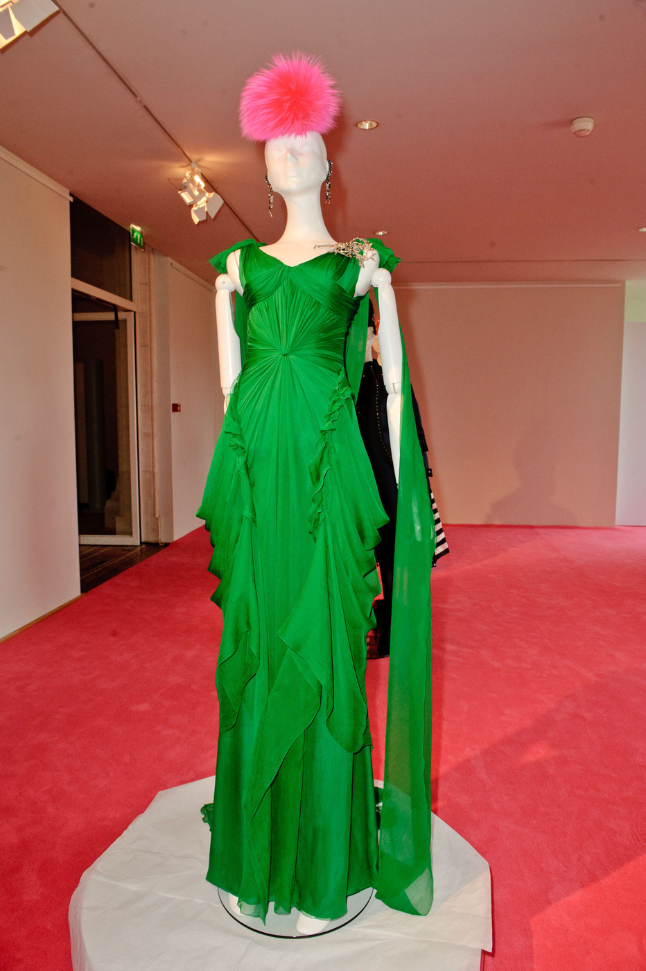 MASTER the ART of STYLE: Schiaparelli Haute Couture by Christian Lacroix