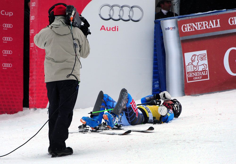 EISA Skiing: Kasper Gives New Meaning to Sick Skiing