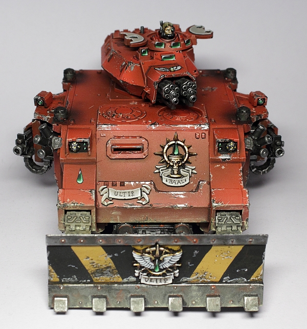 Battle Brush Studios: Showcase: Blood Angels Baal Predator