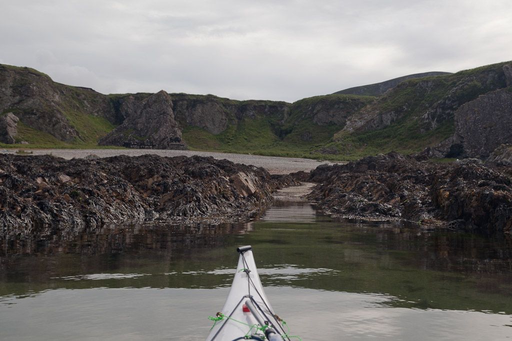 Sea kayaking with seakayakphoto.com: The dykes of the north coast of Islay.