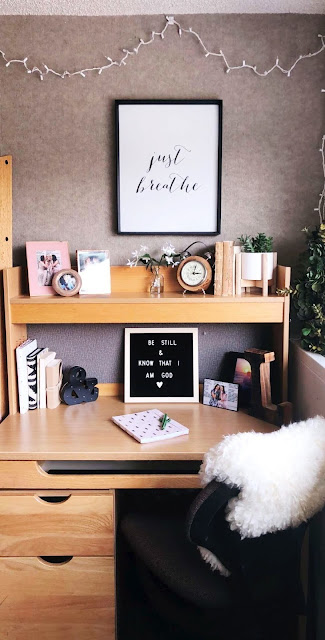 30+ Simple Desk Decor Reference Ideas. - WPICC.Blog