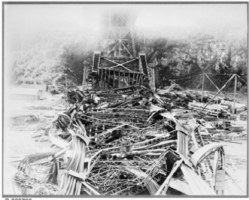 Group 062-10: Engineering Mistakes that caused Bridge Failures : Quebec ...