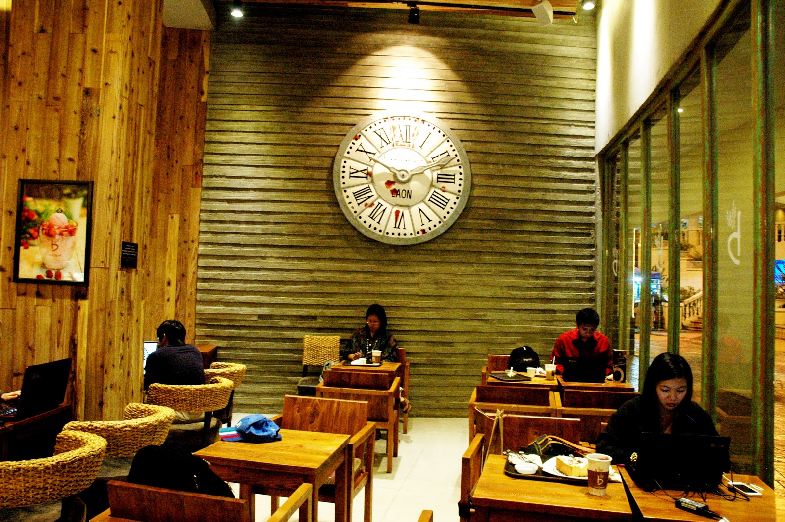 DUDE FOR FOOD: Food News: Taste the Bene Difference at Caffe Bene