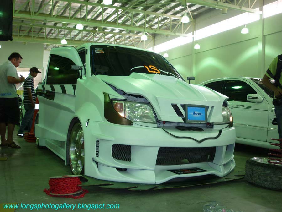 Long's Photo Gallery: Danga City Mall Autoshow 2011: Extreme Wide Body ...