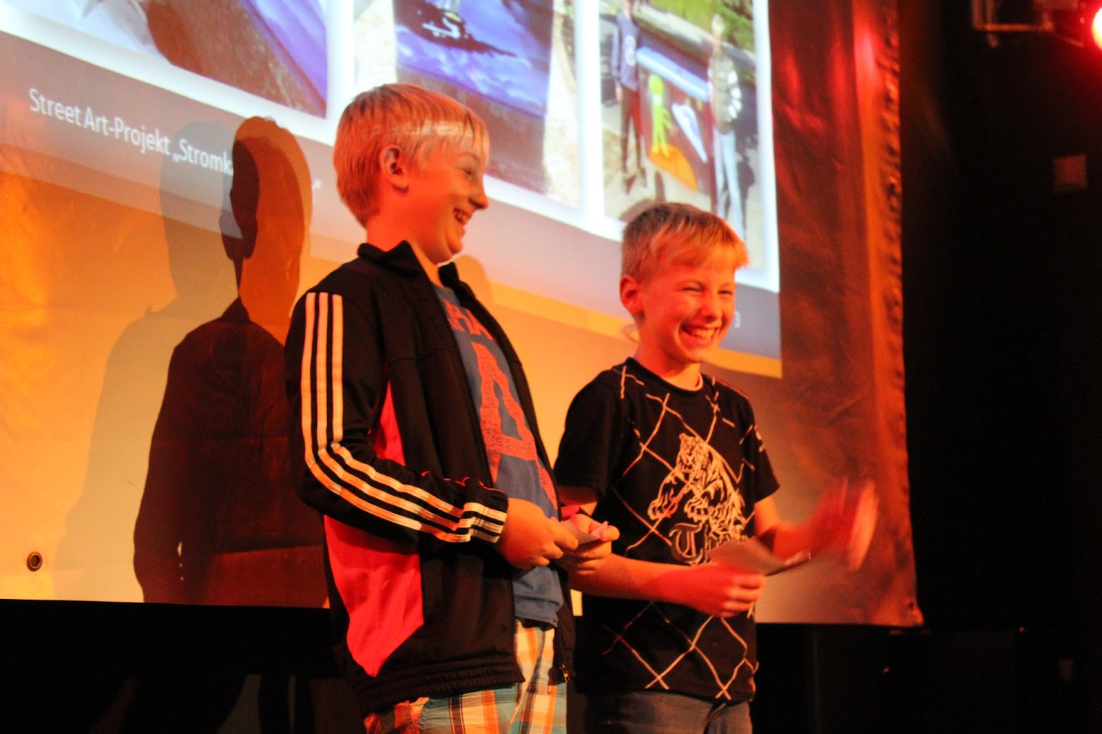 Stromkasten-Styling: Abschlussveranstaltung mit der Peter-Witte-Grundschule