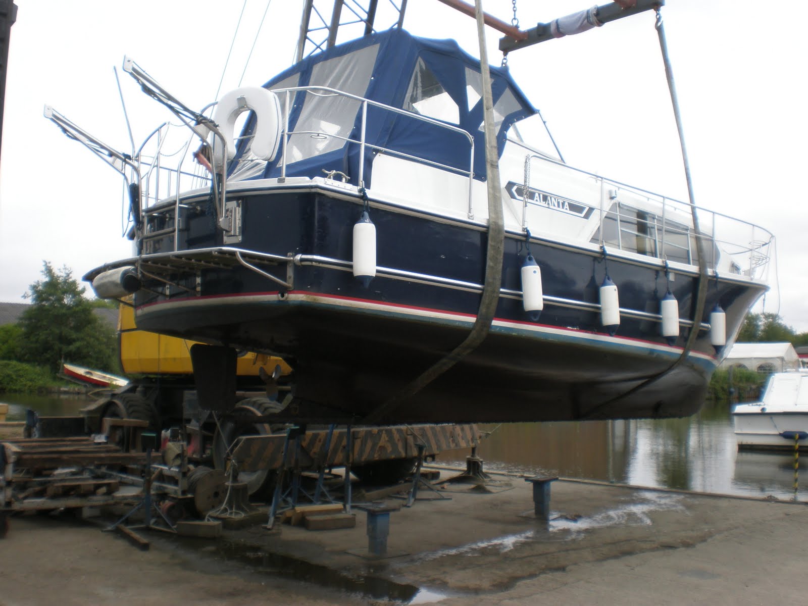 Marine and Yacht Surveyor Ireland.: Ocean 30