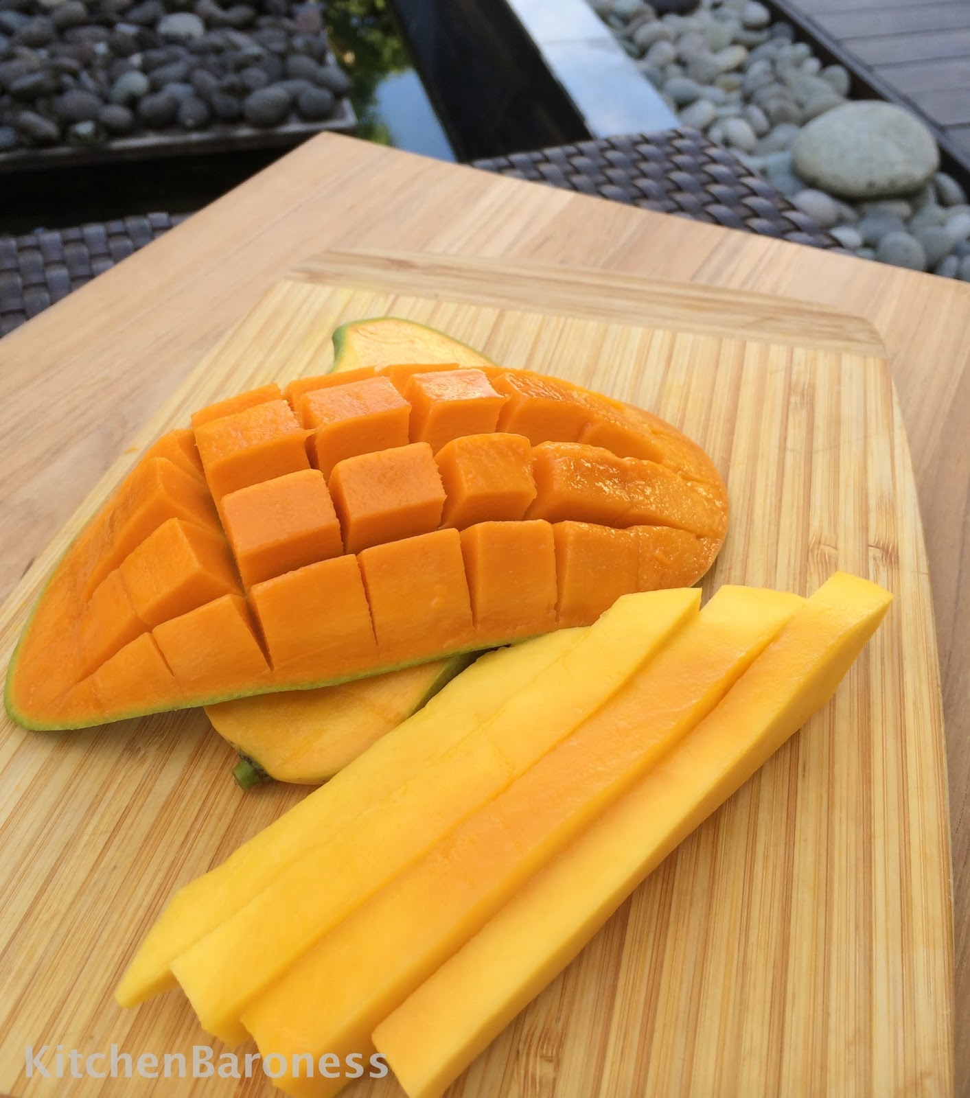 KitchenBaroness: Dim Sum Mango Pudding