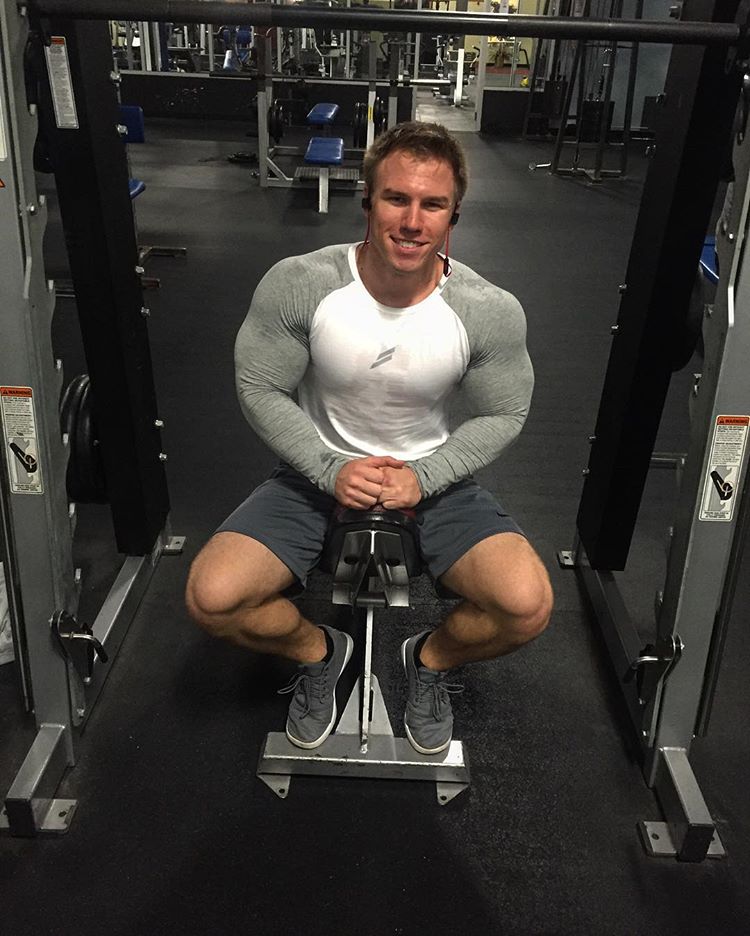 the beauty of male muscle: Kyle (2/3)