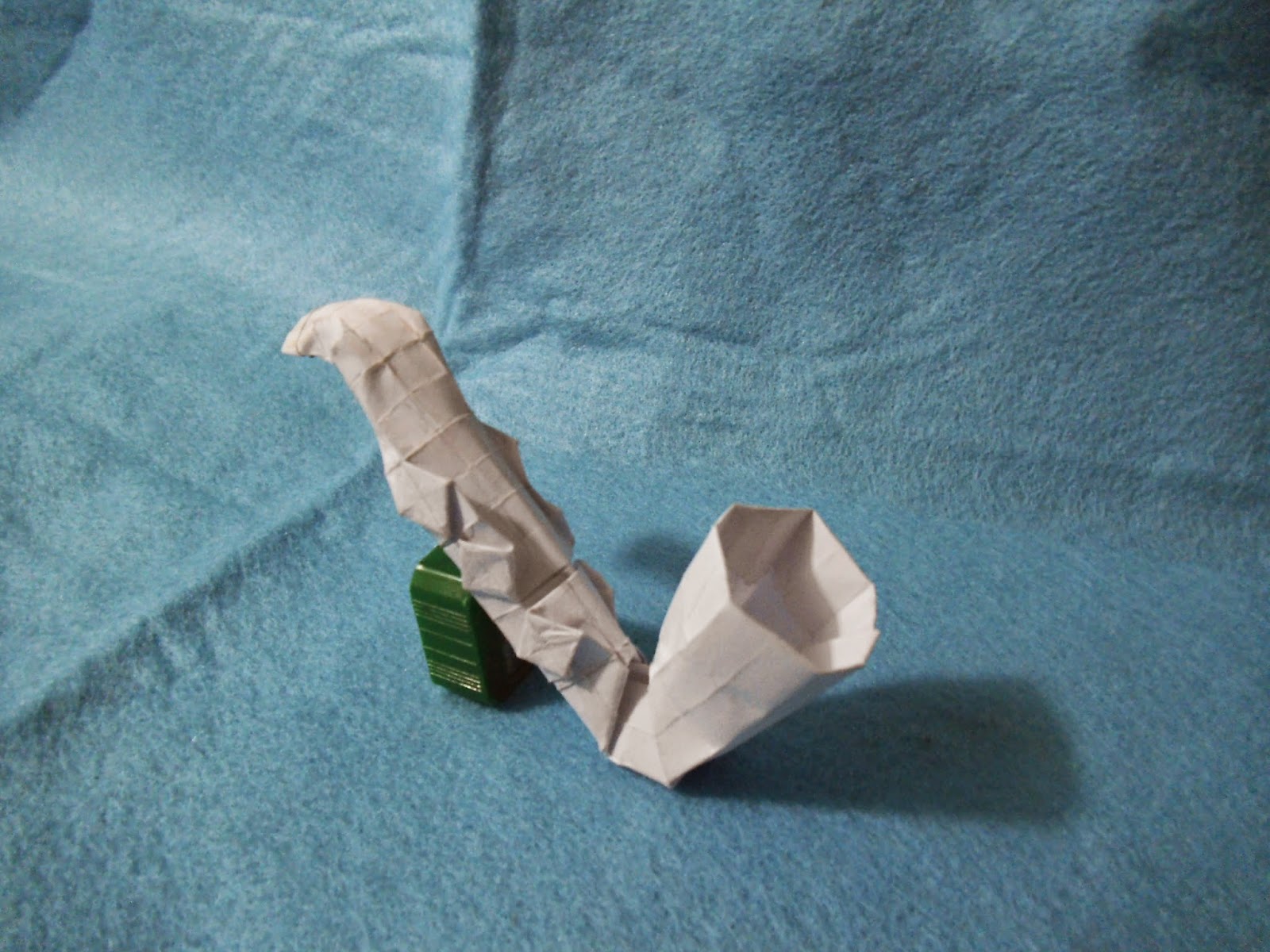 Picaruelo's origami: THE SAXOPHONE