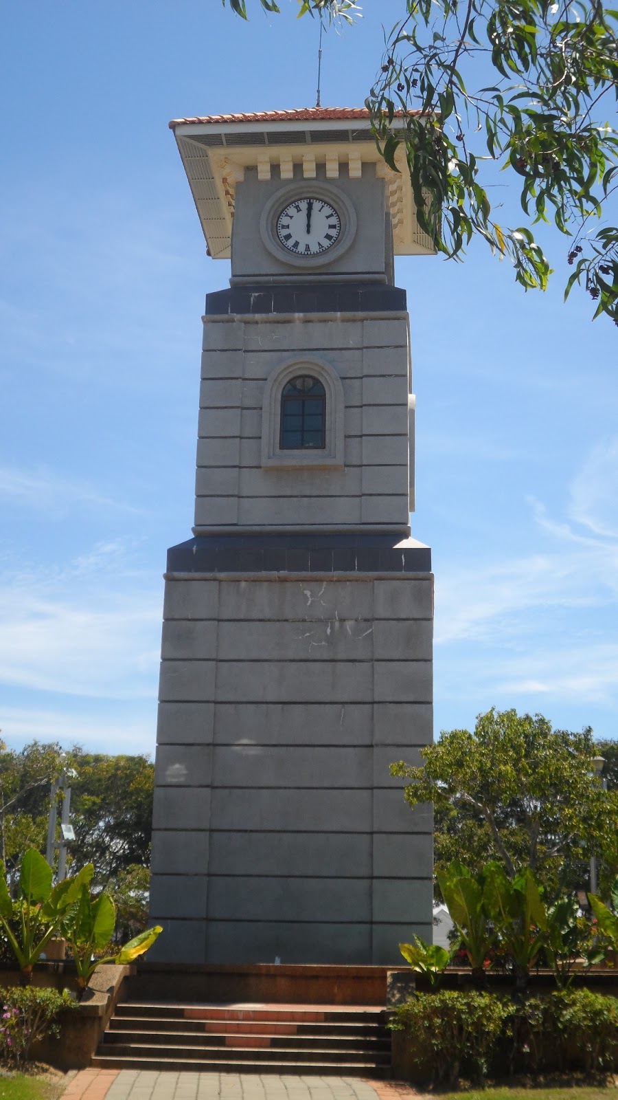Interesting Corner of Me : Labuan Clock Tower