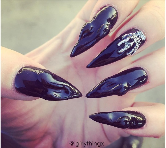 15 Razor-Sharp Stiletto Nails Art Designs That Will Inspire Your Next ...