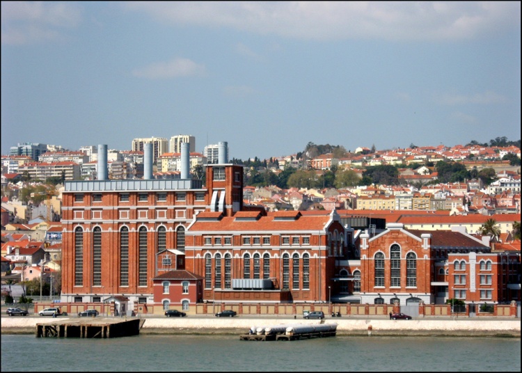 CCM NEWS: Arquitetura do Ferro