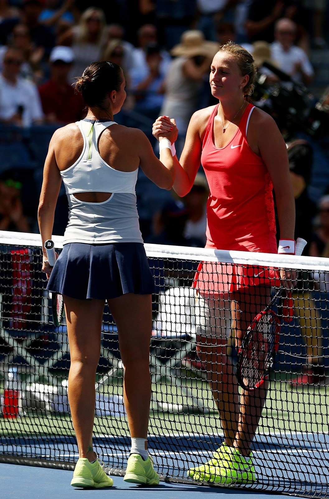 Photos and videos of celebrities,Athletes,Music videos,Live ...