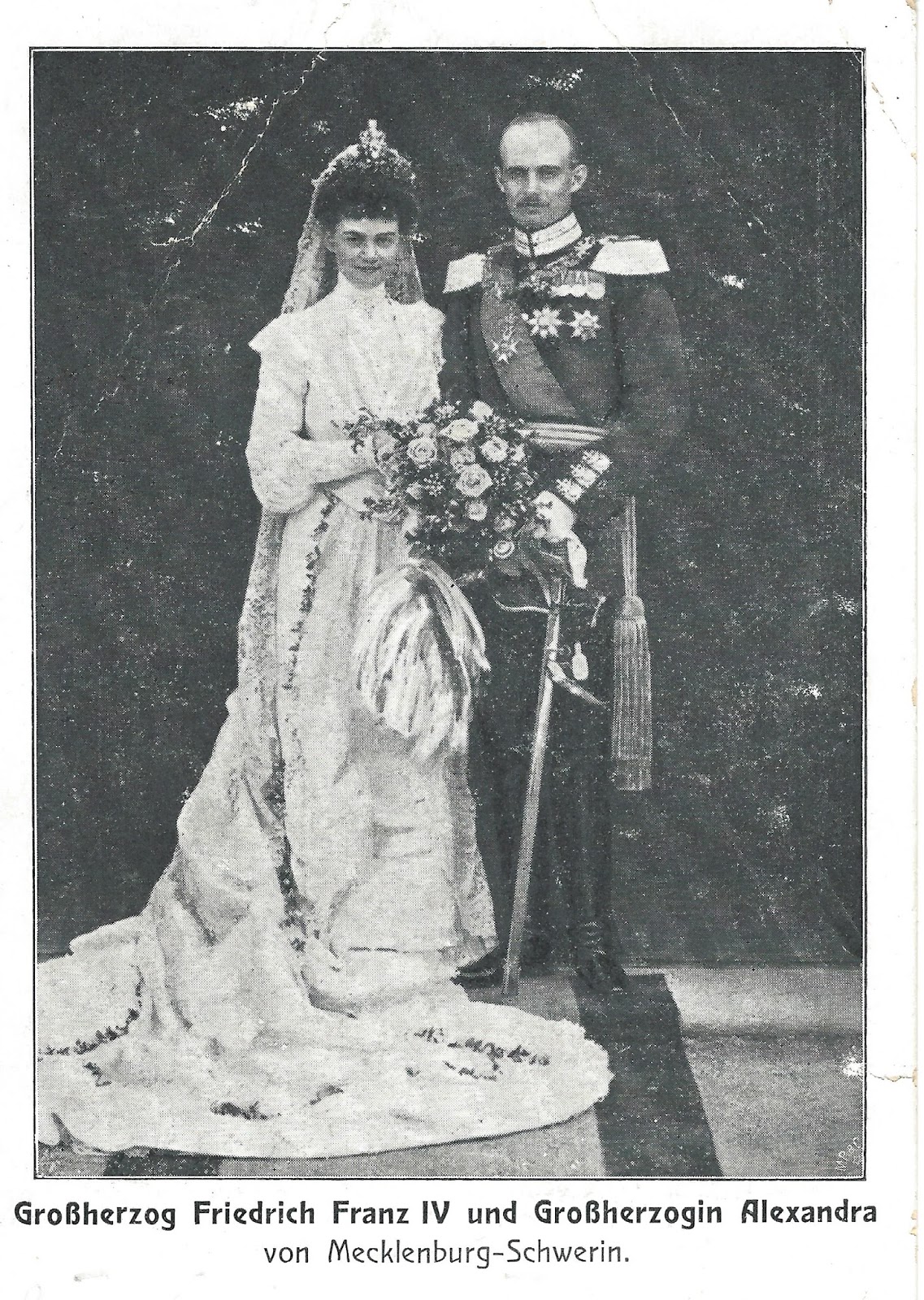 Royal Musings: Hanover brides and the Queen Charlotte's bridal crown