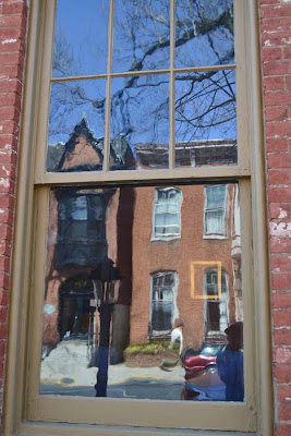 Lew's pics: Reflections - warped glass