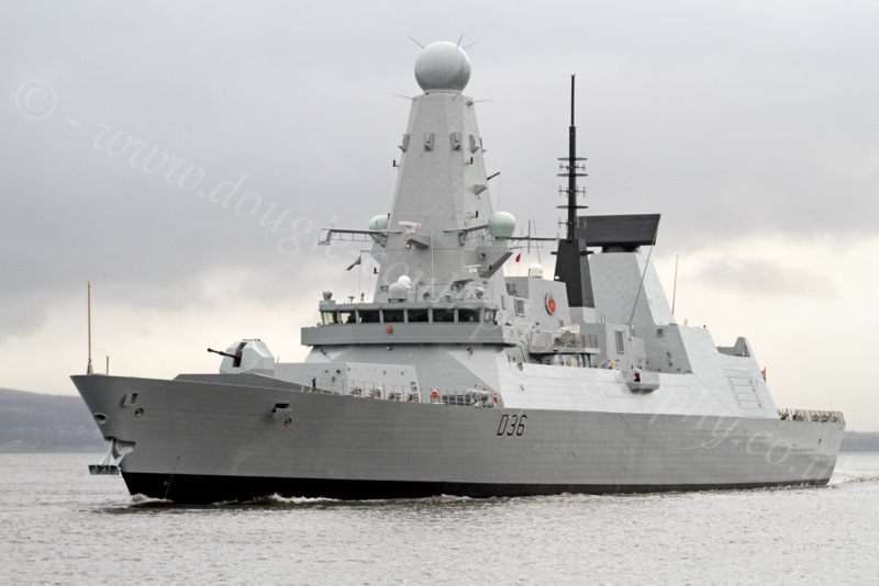 Dougie Coull Photography: (HMS) Defender - Heading to Sea