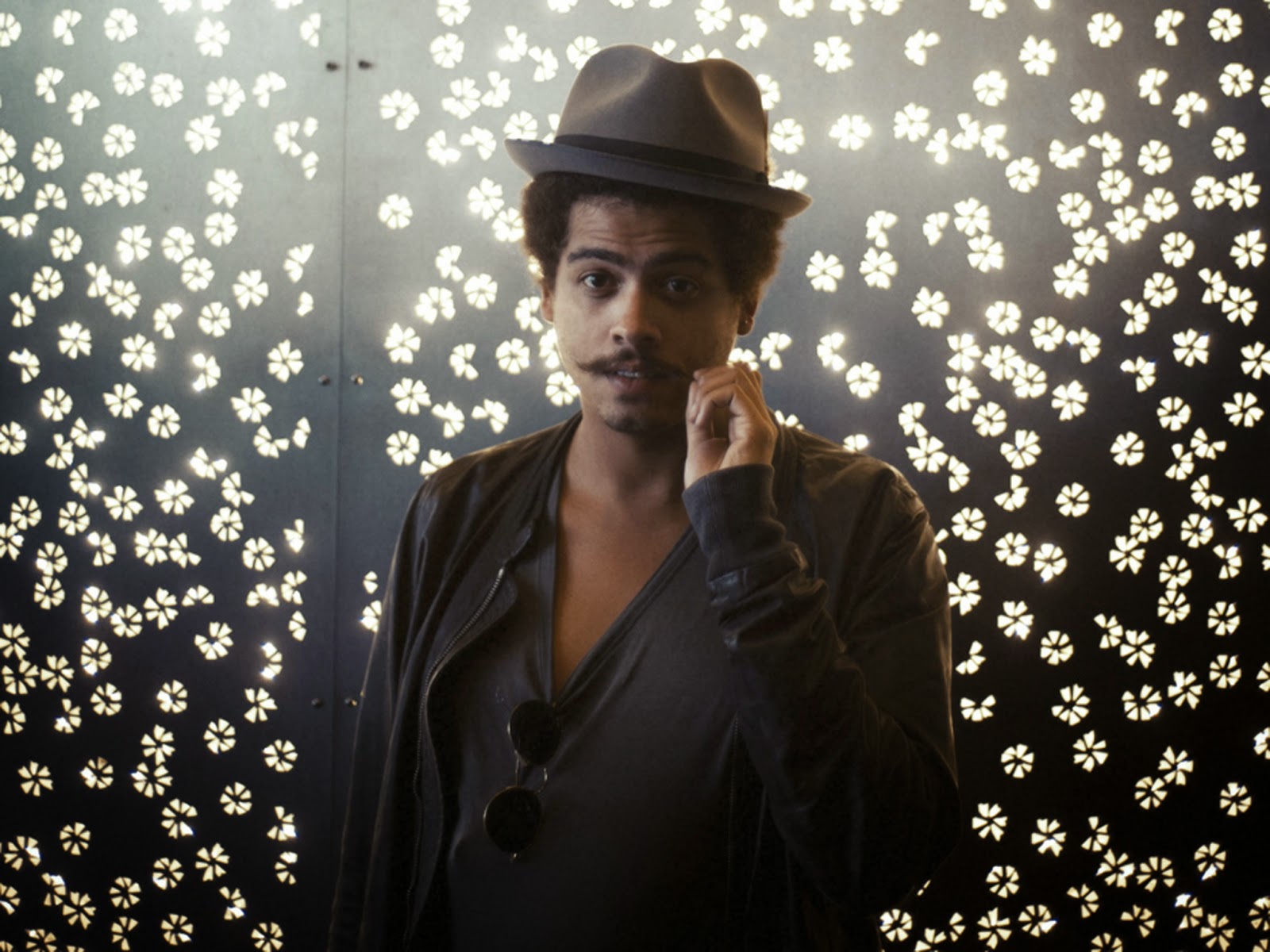 Muestrario Musical (Al aire libre): Seth Troxler (EEUU)