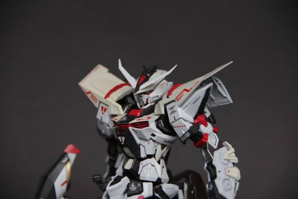 Custom Build: 1/100 Gundam Astray Black Frame