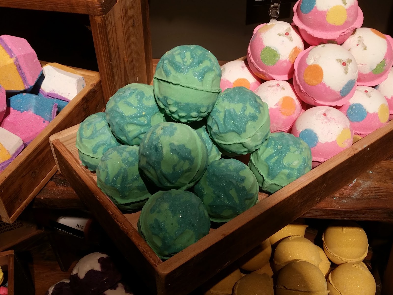 Michele bloggt: Lush Flagship Store Eröffnung in Oslo [Werbung ...