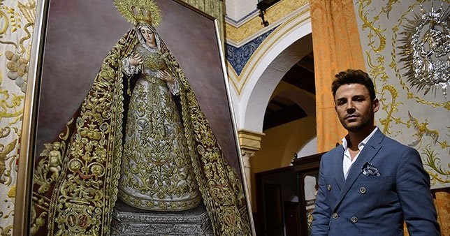 Gelán Noticias: COFRADÍAS.- El pintor de Coria del Río, Jonathan ...