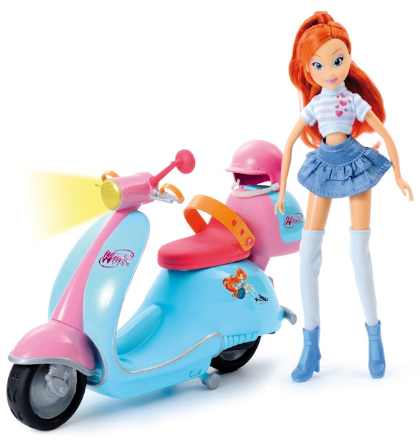 Nueva muñeca de Bloom y su scooter - Winx Club All