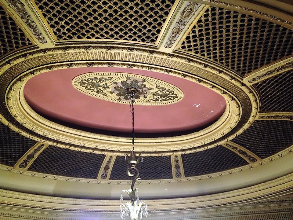 San Francisco Theatres: The Warfield Theatre: interior