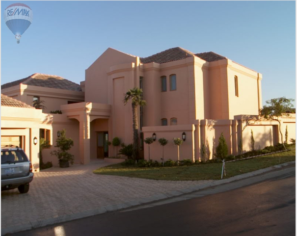 Luxury Mansions & Celebrity Homes: Beverley Hills Golf Estate ...