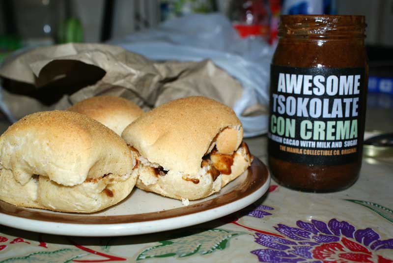 The Awesome Tsokolate Con Crema