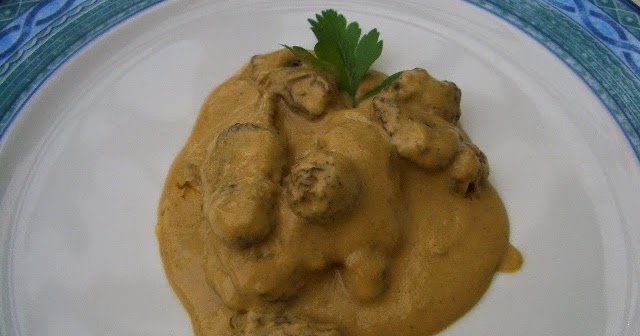 El Cau de Andonietxea: Múrgulas rellenas de foi en salsa de ceps