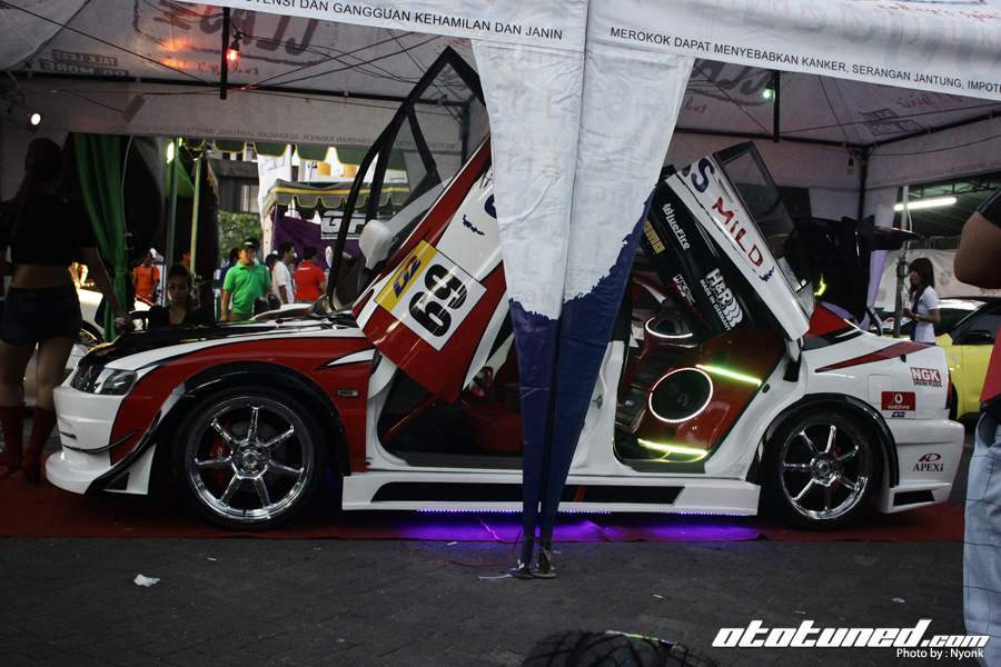 MODIFIKASI MOBIL SEDAN - Dunia Otomotif Dan Modifikasi Mobil