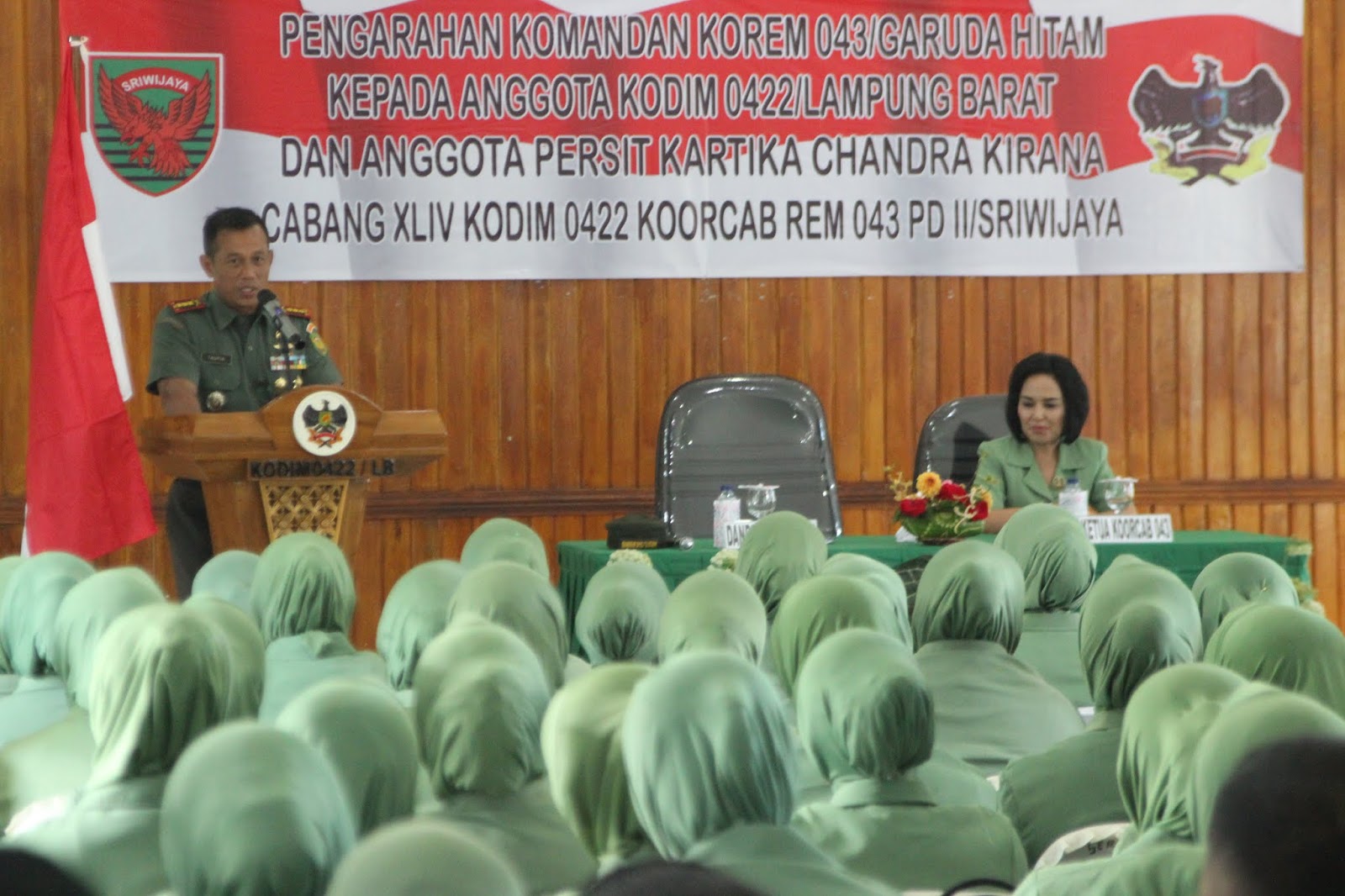 Danrem 043/Gatam beri pengarahan kepada Prajurit, PNS dan Persit Kodim ... Danrem 043/Gatam beri pengarahan kepada Prajurit, PNS dan Persit Kodim ...