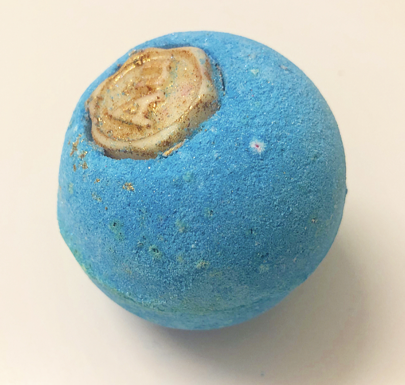 All Things Lush UK: Goldrush Bath Bomb