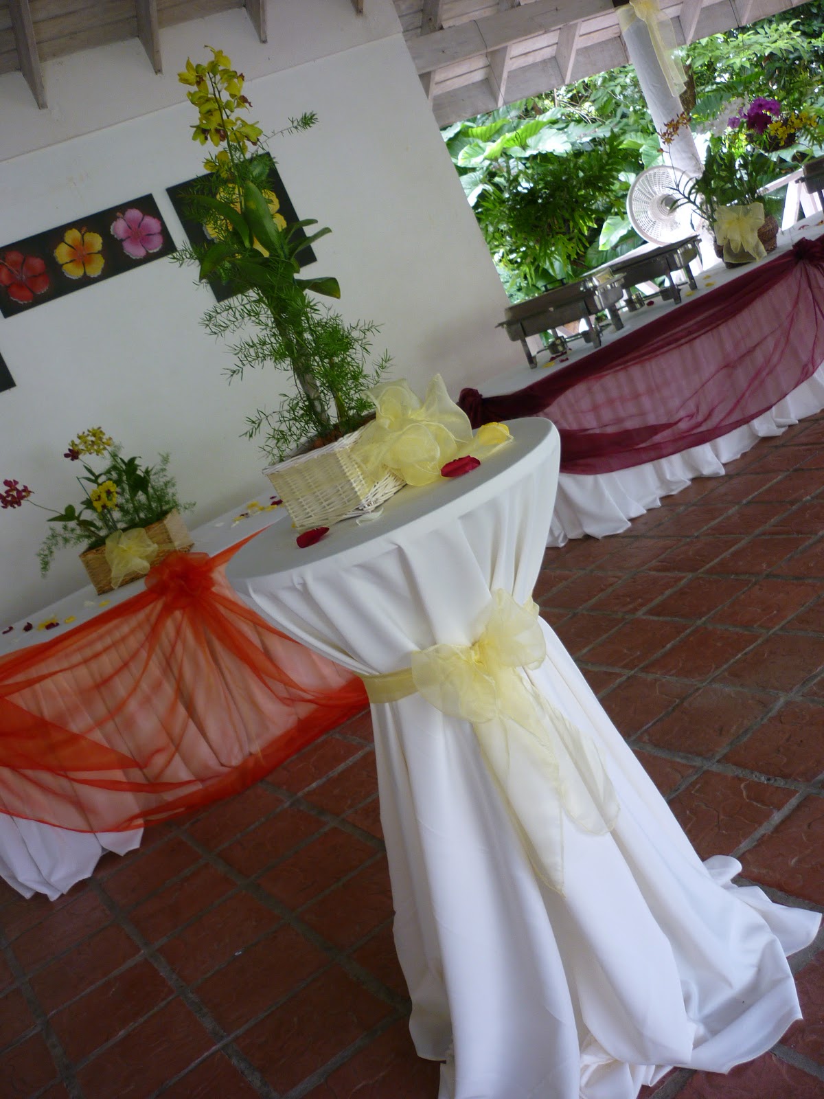 SANOJAH'S: Pretty Ideas with Cocktail Table Linens