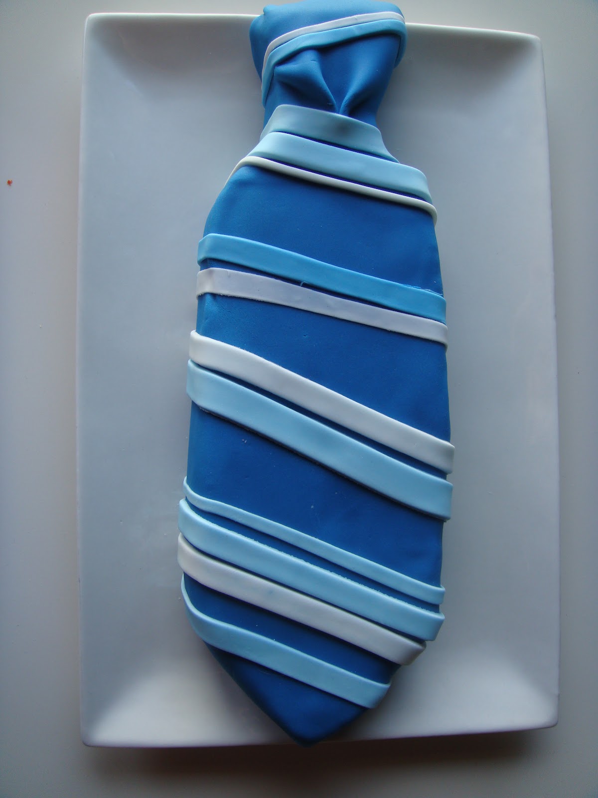 Sweet Keks: PASTEL CORBATA! Regalo original para el dia del padre!