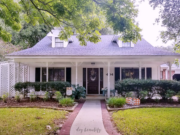 Farmhouse Fall Home Tour - Fall Blog Hop - DIY Beautify - Creating ...