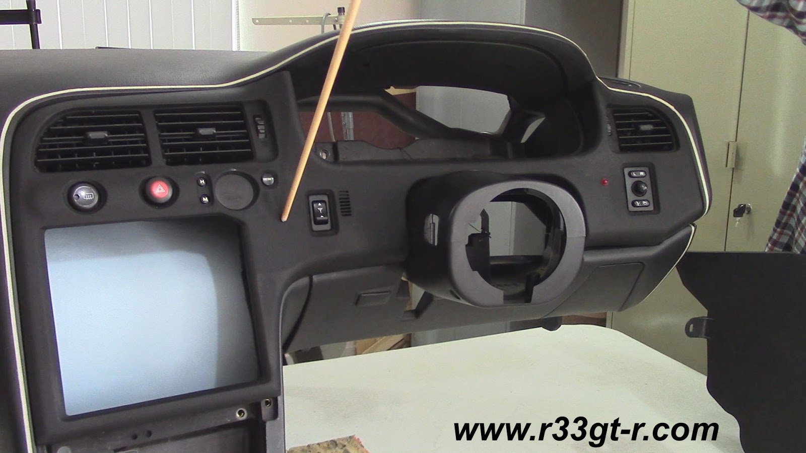 One Man's Lonely Adventures In His R33 Skyline GT-R: Interior ...