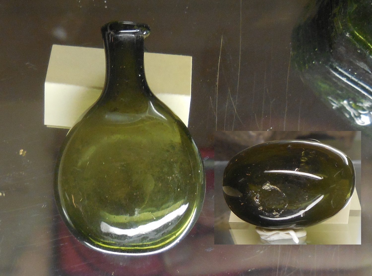 Quiet Corner Glass: Pitkin Display at the Old Manchester Museum