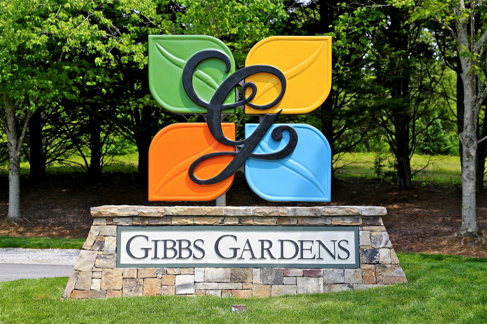 Sweet Southern Days: A Tour of Gibbs Gardens