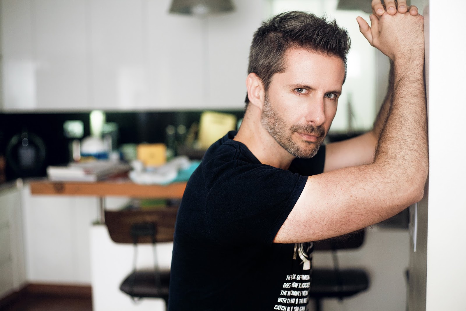 MARCO ZUNINO, PRIMER ACTOR LATINOAMERICANO EN ESTELARIZAR EL MUSICAL ...