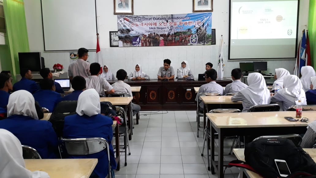 Kunjungan Studi Banding SMA Negeri 1 Dukun Gresik ke SMA Negeri 5 ... Kunjungan Studi Banding SMA Negeri 1 Dukun Gresik ke SMA Negeri 5 ...