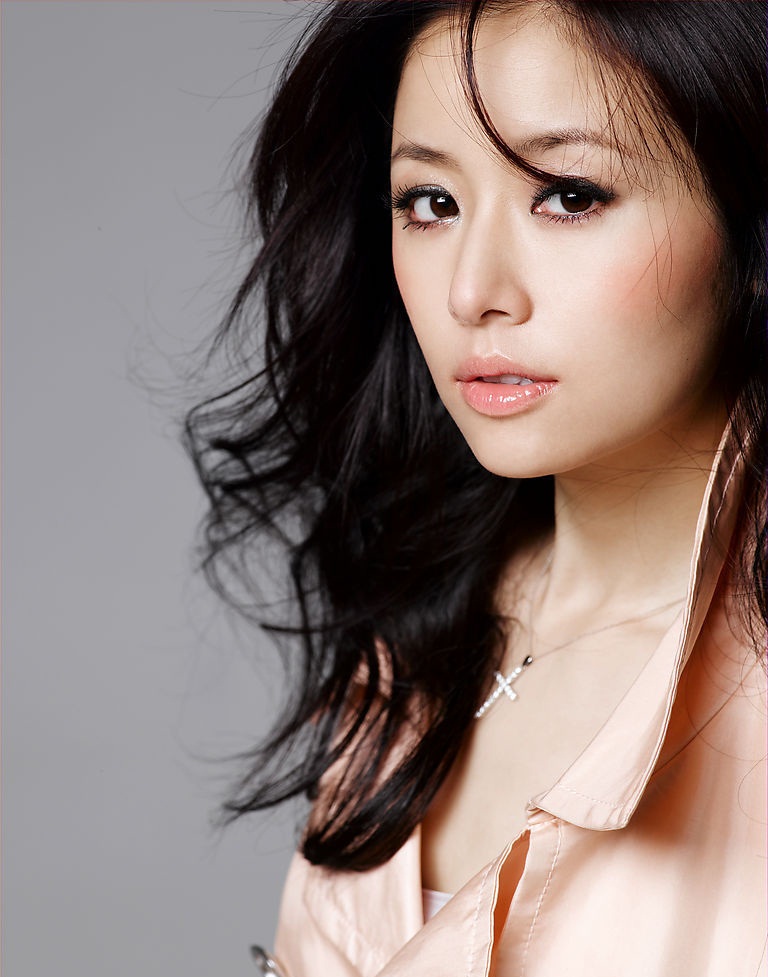 free stars wallpaper: Beautiful Ruby Lin HD Wallpaper