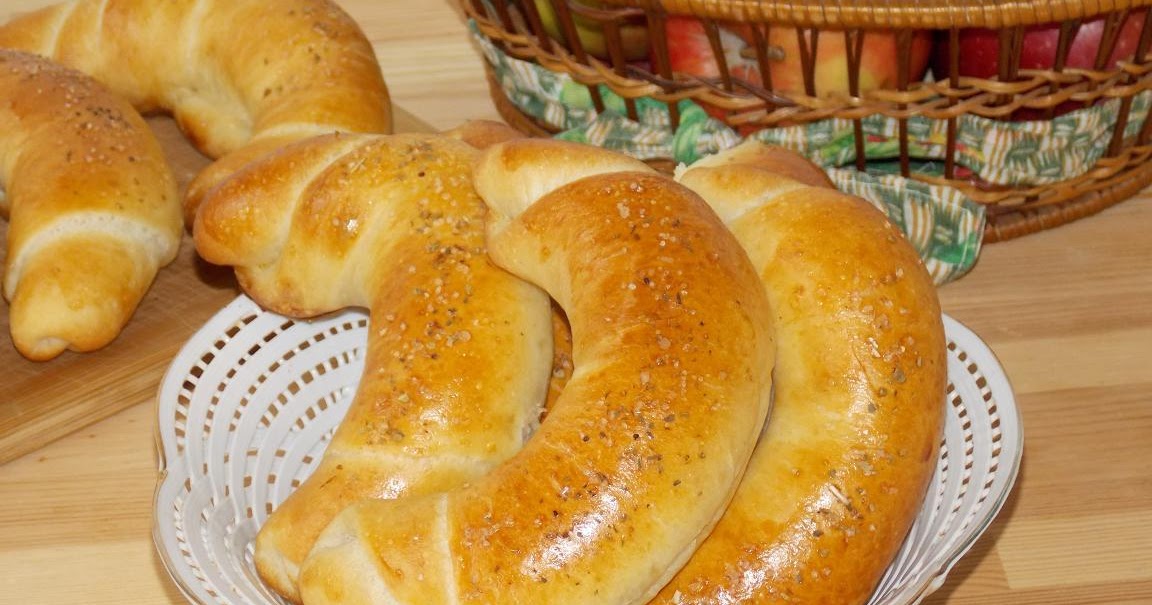 Absolut Delicios: CORNURI DE BRUTAR