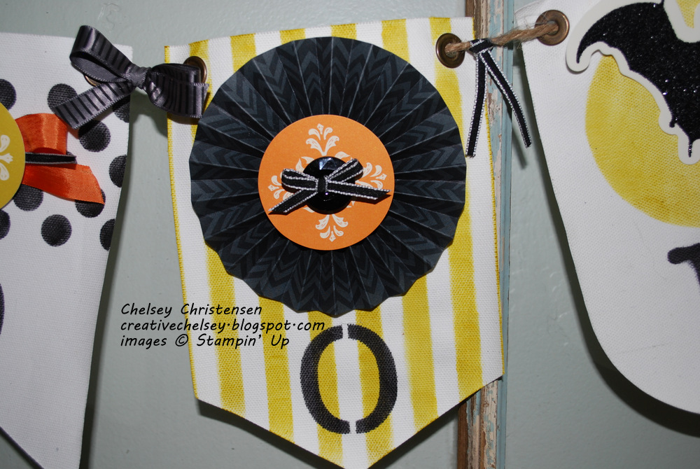 Creative Chelsey: SPOOKY BANNER