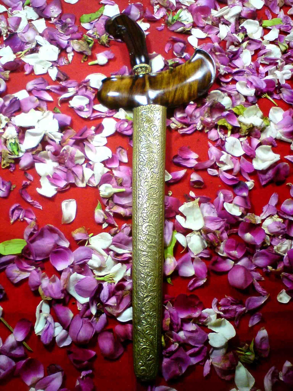 Pusaka Tindih ~ PUSAKA GUNUNG JATI