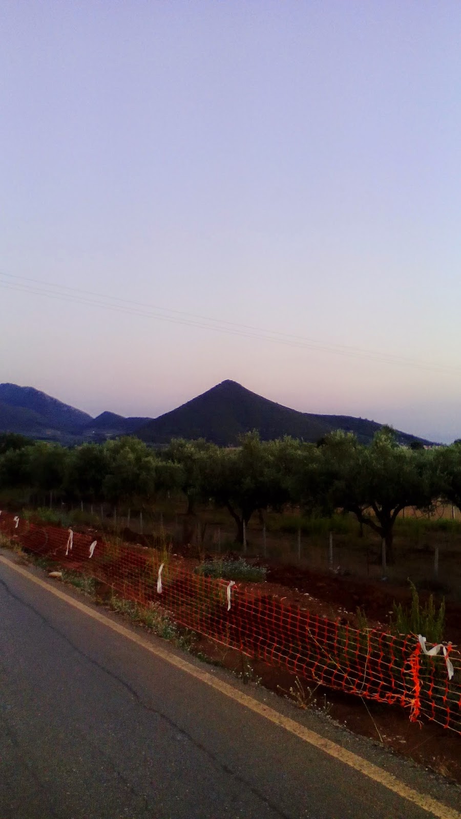navarinoinvestment.blogspot.com: The Pyramid of Pylos